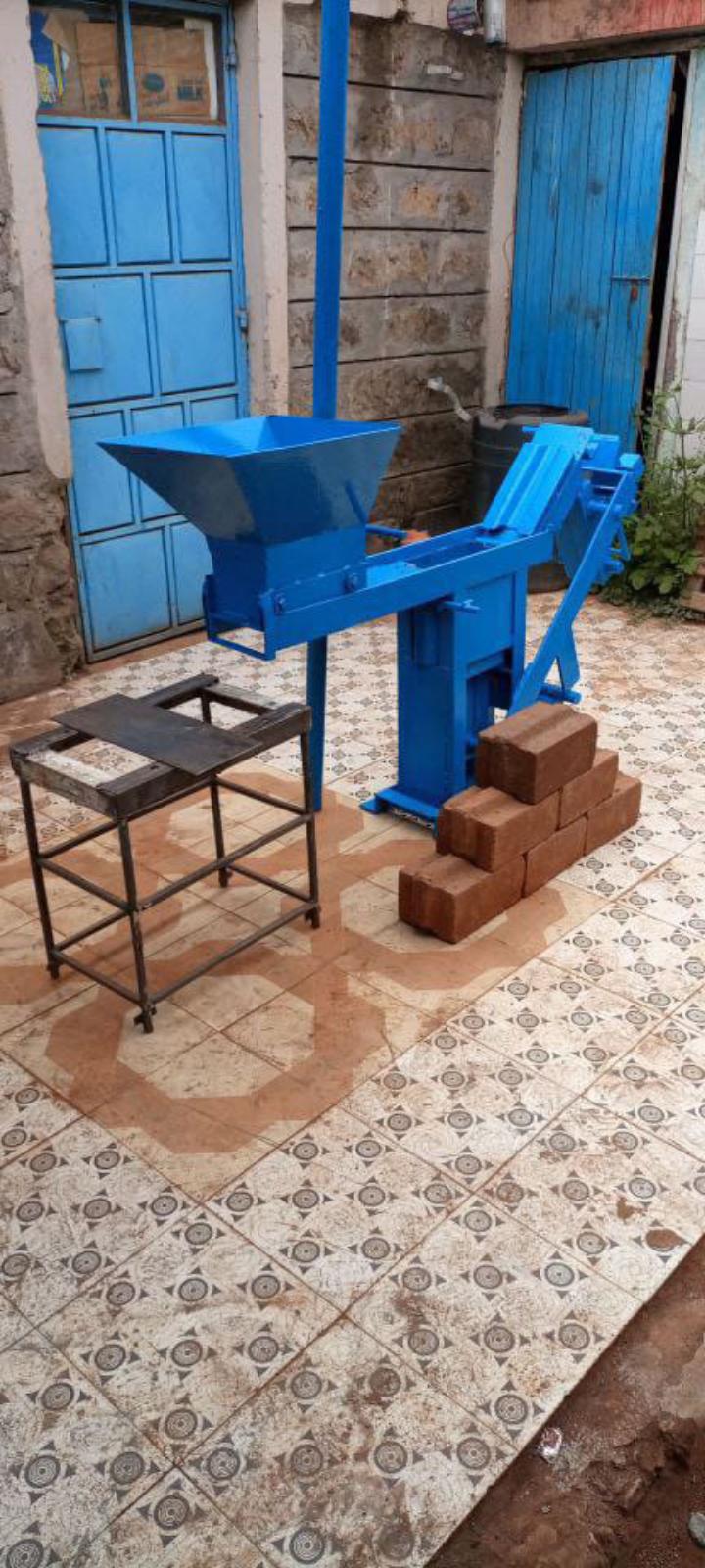 Best price for interlocking soil brick moulding block machine Fasteners ...