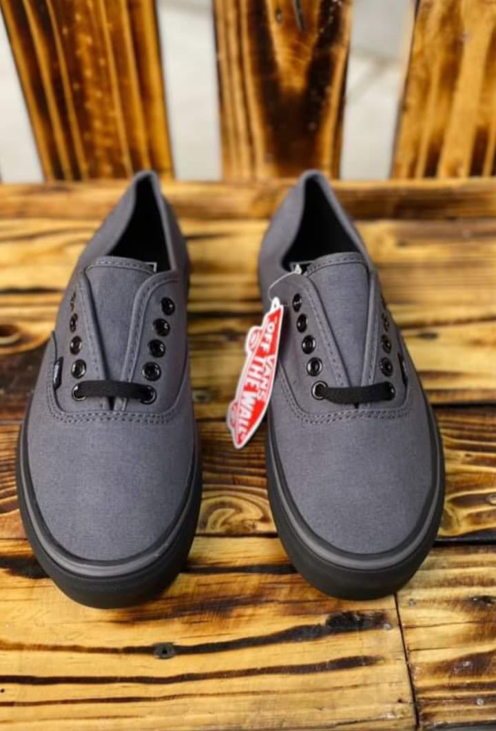 Best price for Plain Classic Vans Unisex fit for any Event Color-Black ...