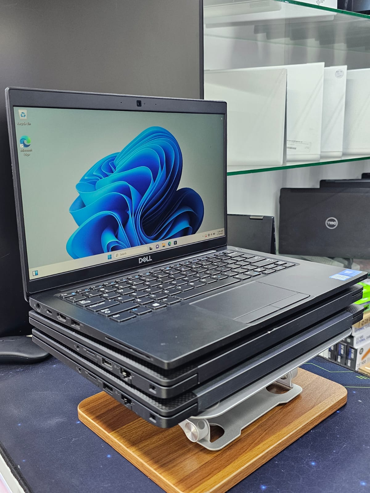 Best price for DELL Latitude 7490 touch Intel Core i7 8th Gen 16GB RAM ...