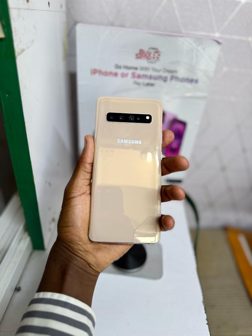 Best price for SAMSUNG GALAXY S10 5G 8GB RAM 256GB STORAGE