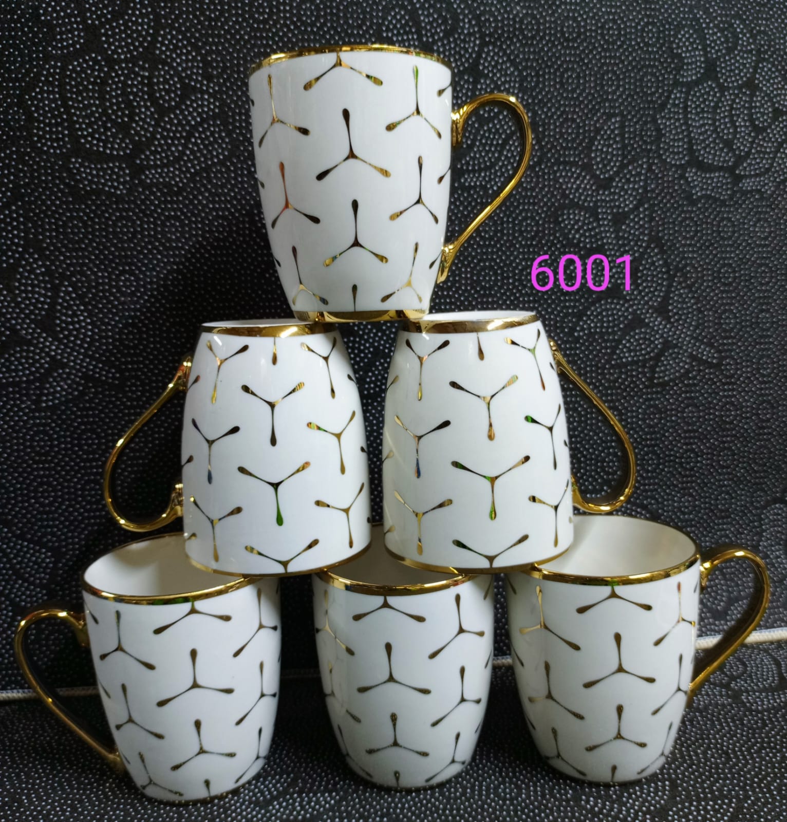Best price for 6pcs long golden mugs.Ideal for enjoying tea, coffee ...
