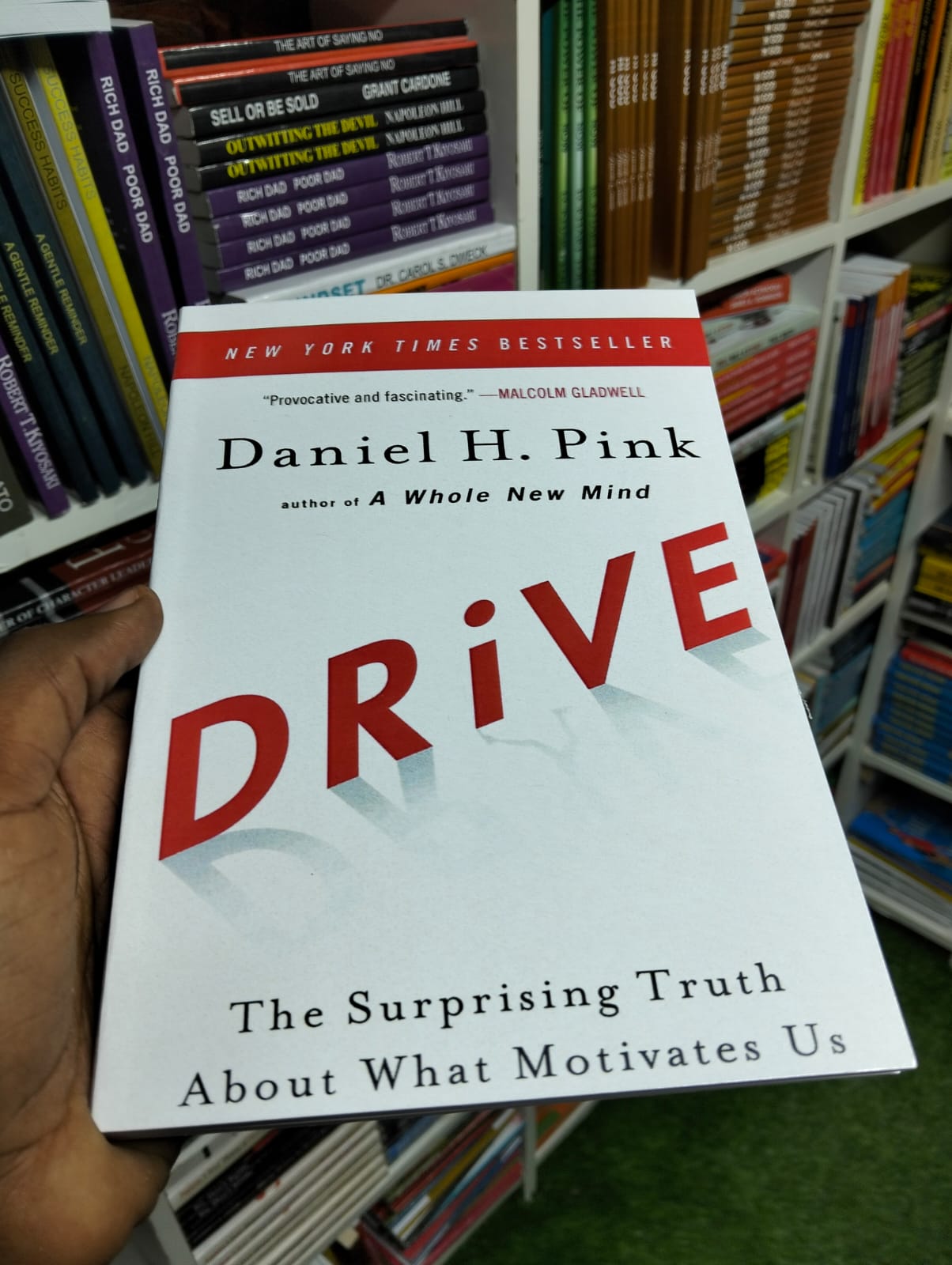 Best price for "Drive" Book By Daniel H. Pink Format-Paperback 1001255645