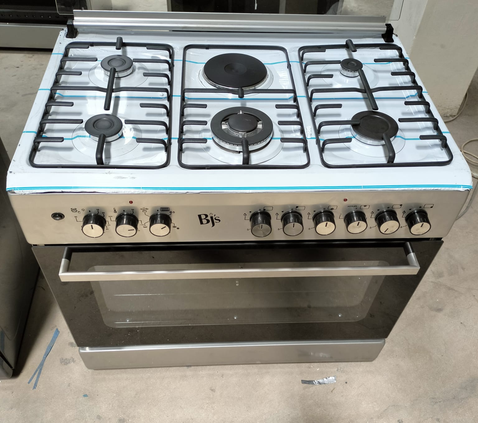 Best price for NEW ARRIVALS. COOKER. BJS SILVER 60x90 5+1 Hot Plate Gas ...