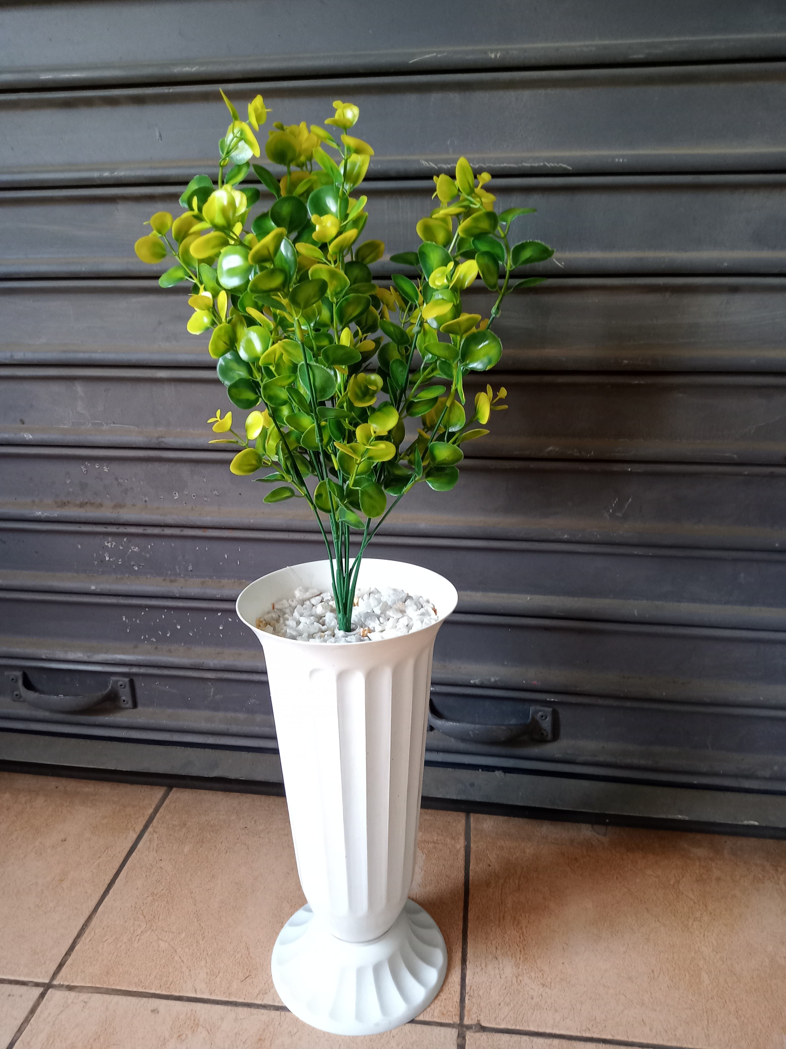 Best price for Artificial Silk Flower Arrangement Modern Vase 75cm Tall ...