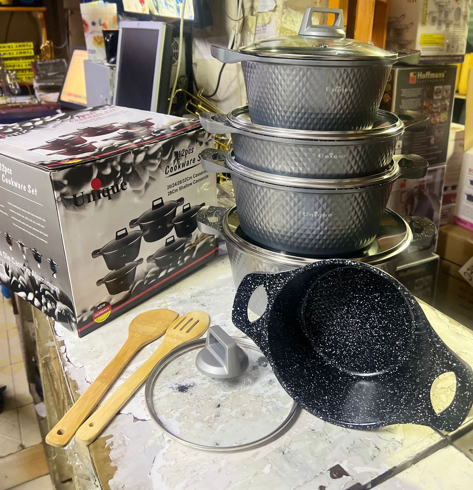 Best price for 12 pcs unique cookware set