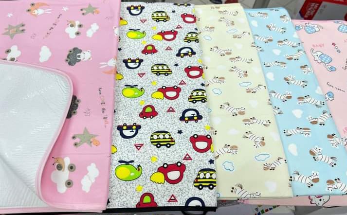 Best price for Double sided Mackintosh washable Soft Portable Baby ...